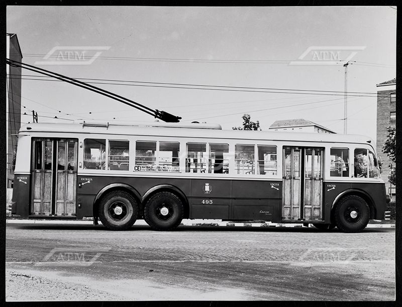 Filobus a tre assi Fiat 672 F/212, carrozzeria Cansa, n.
