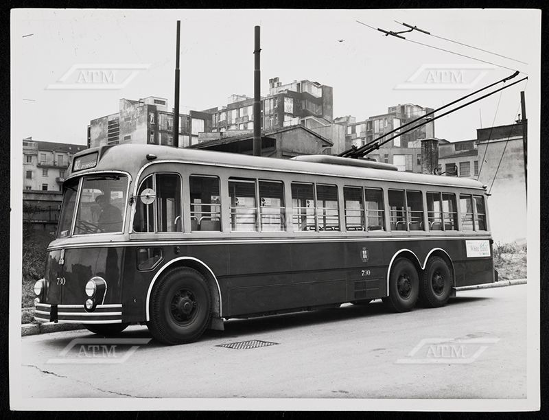 Filobus a tre assi Fiat 672 F/224, carrozzeria Cansa, n.